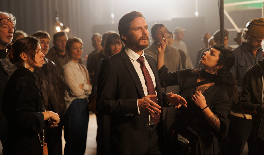 Der Held vom Bahnhof Friedrichstraße | offizielle Webseite zum Kinofilm ...